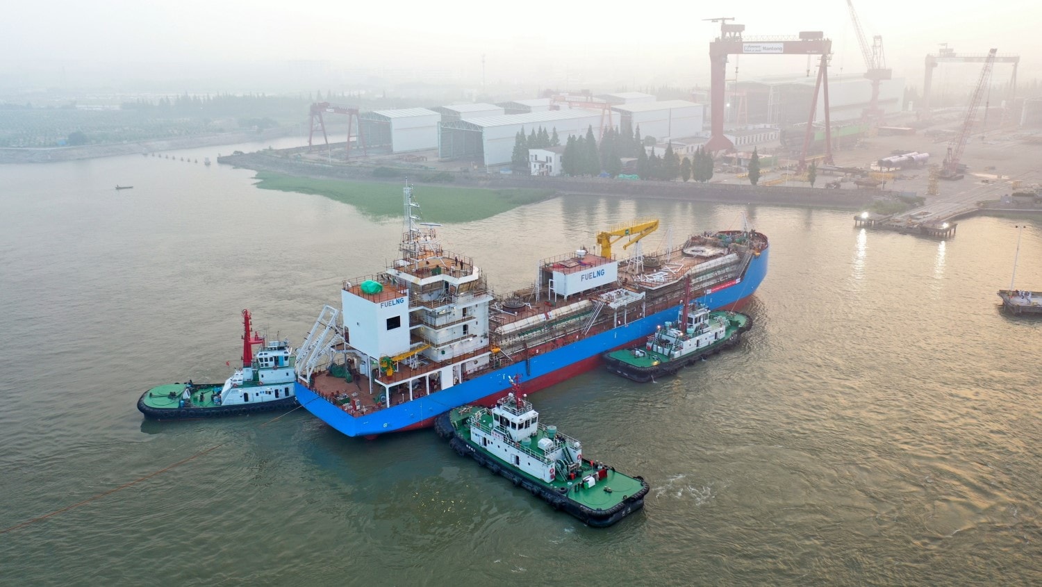 BHP awards LNG supply agreement to Shell for LNG-fuelled iron ore ...